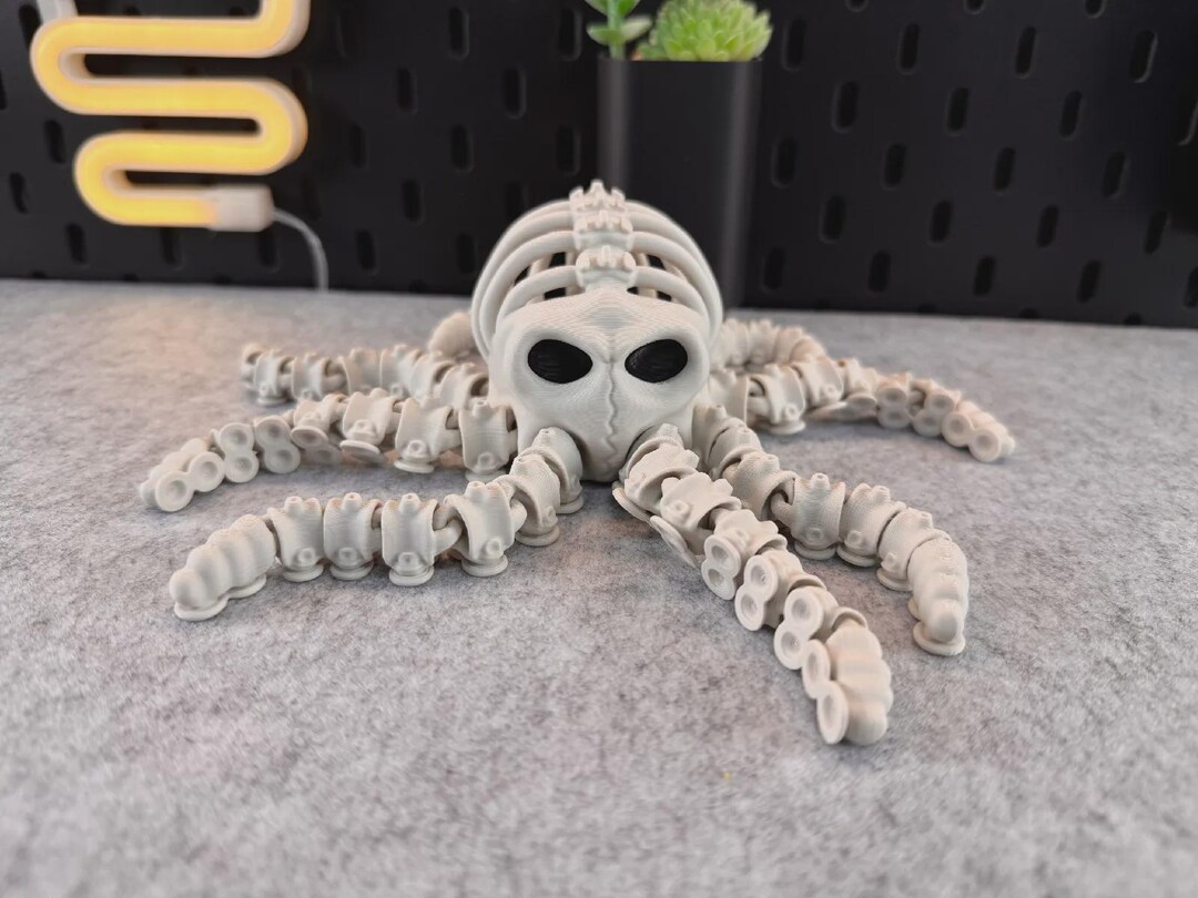 Articulated Skeleton Octopus | 3D Printed Flexi Toy | Unique Desk Decor ...