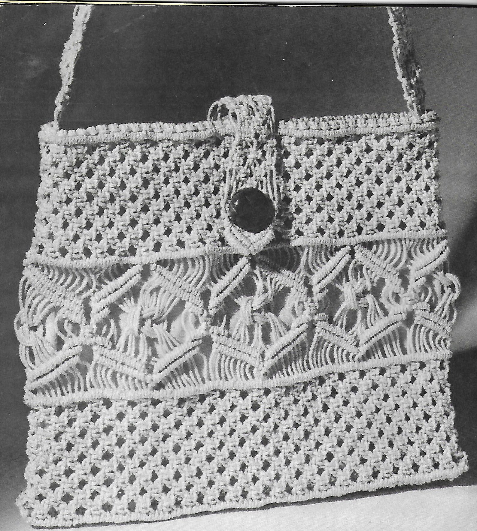 Vintage Macrame 12 Belt & Bag Designs With Knot Reference Section ...