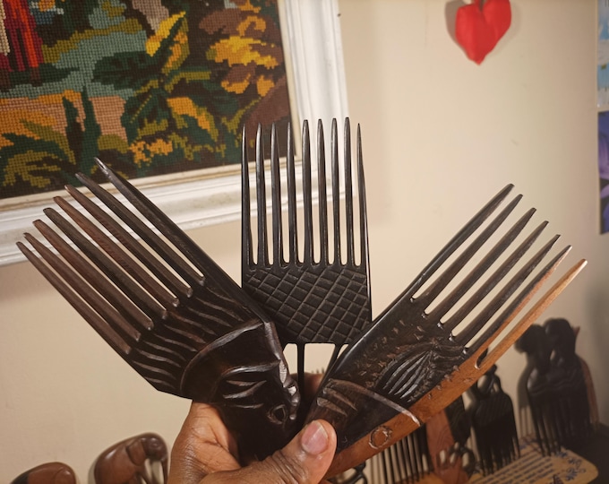 Pointy Afro Comb. Long Tooth Hairdressing Pick. Curly Hair Brush ...