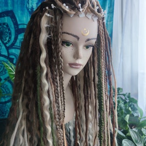 Forest Green Kanekalon Dreads and Curls Brown and Blond Braid in Mix ...