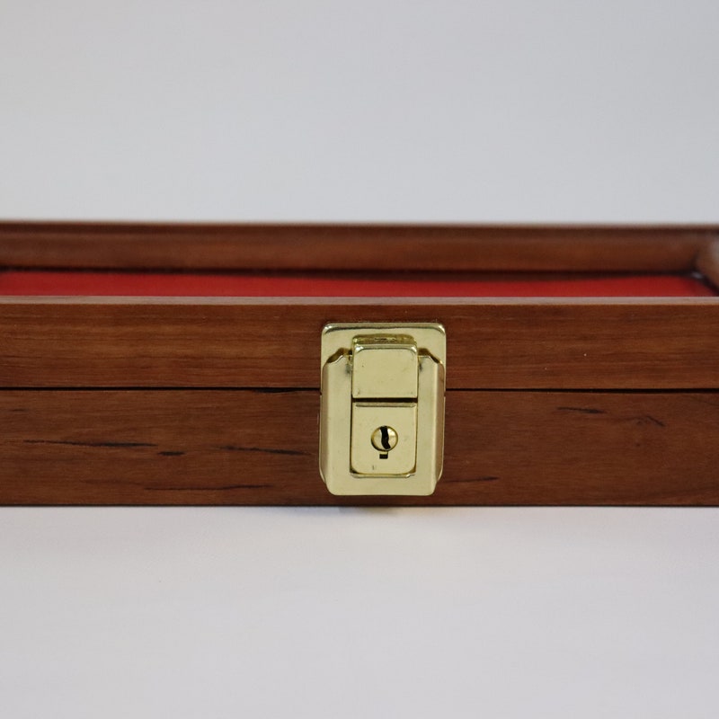 Knife Display Case Walnut - Etsy