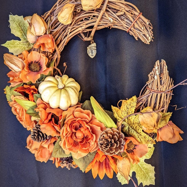 Crescent Wreath - Etsy