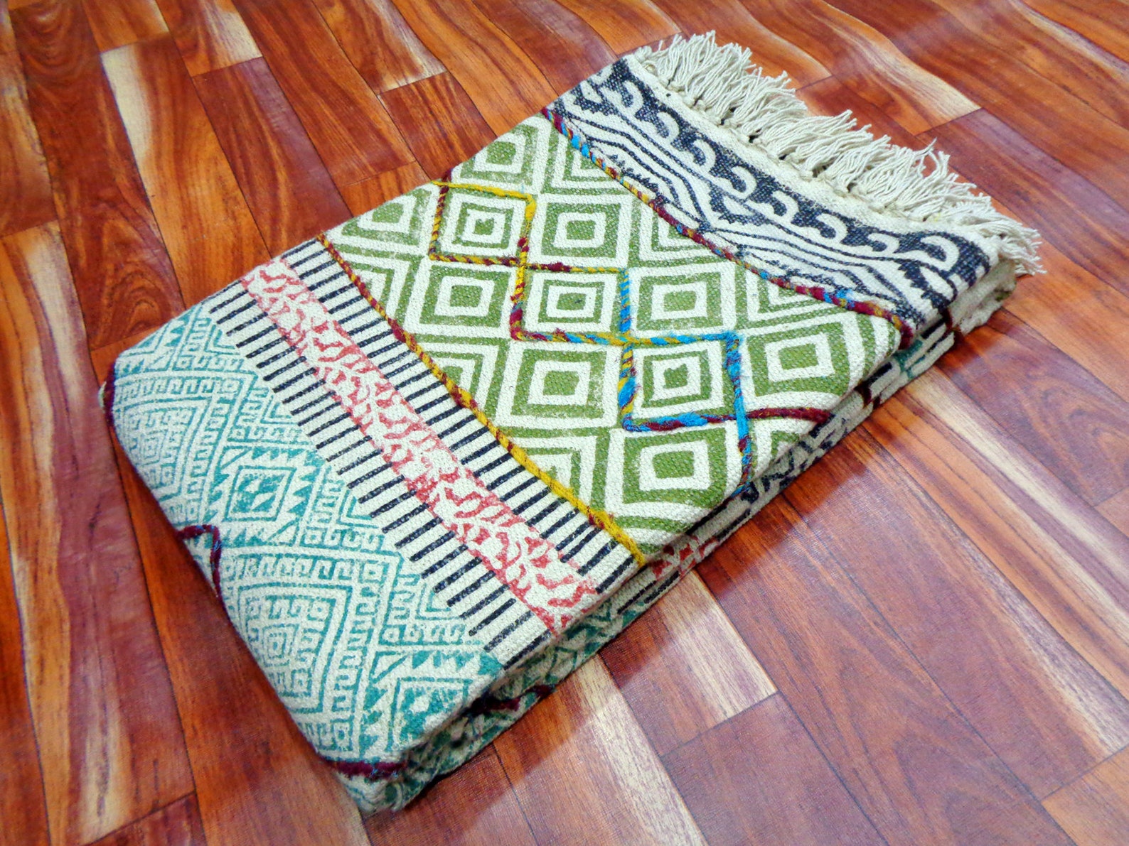 2x3.ft Embroidered Rug Area Rug Floor Handmade Cotton Bohemian - Etsy