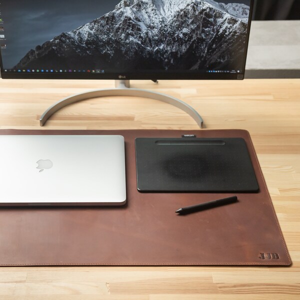 Programmer Desk Gift - 60+ Gift Ideas for 2023