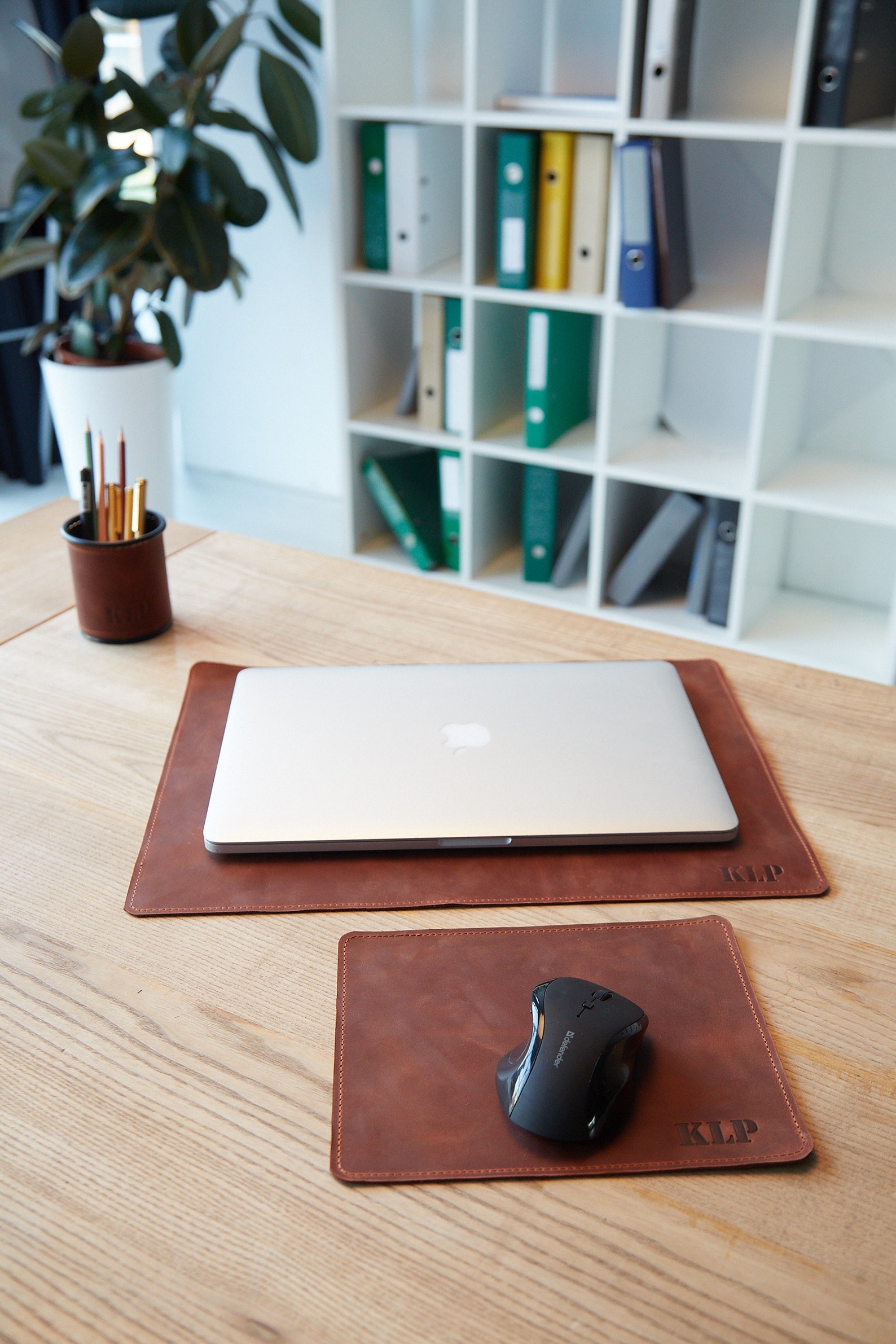 Pen Tray Mat Mousepad Set Personalized Pen Holder for Desk | Etsy Canada