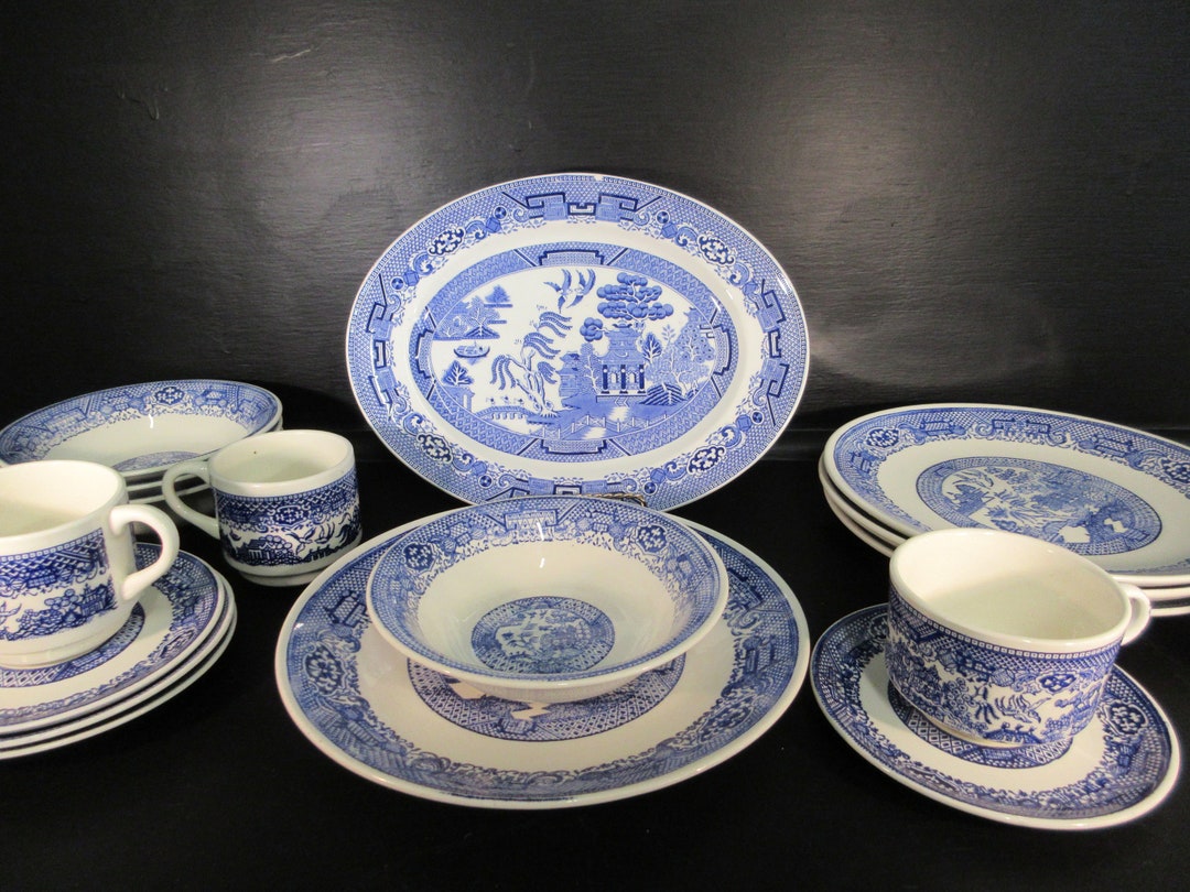 Vintage Blue Willow Dinnerware Service for 4 No Markings Blue and White ...
