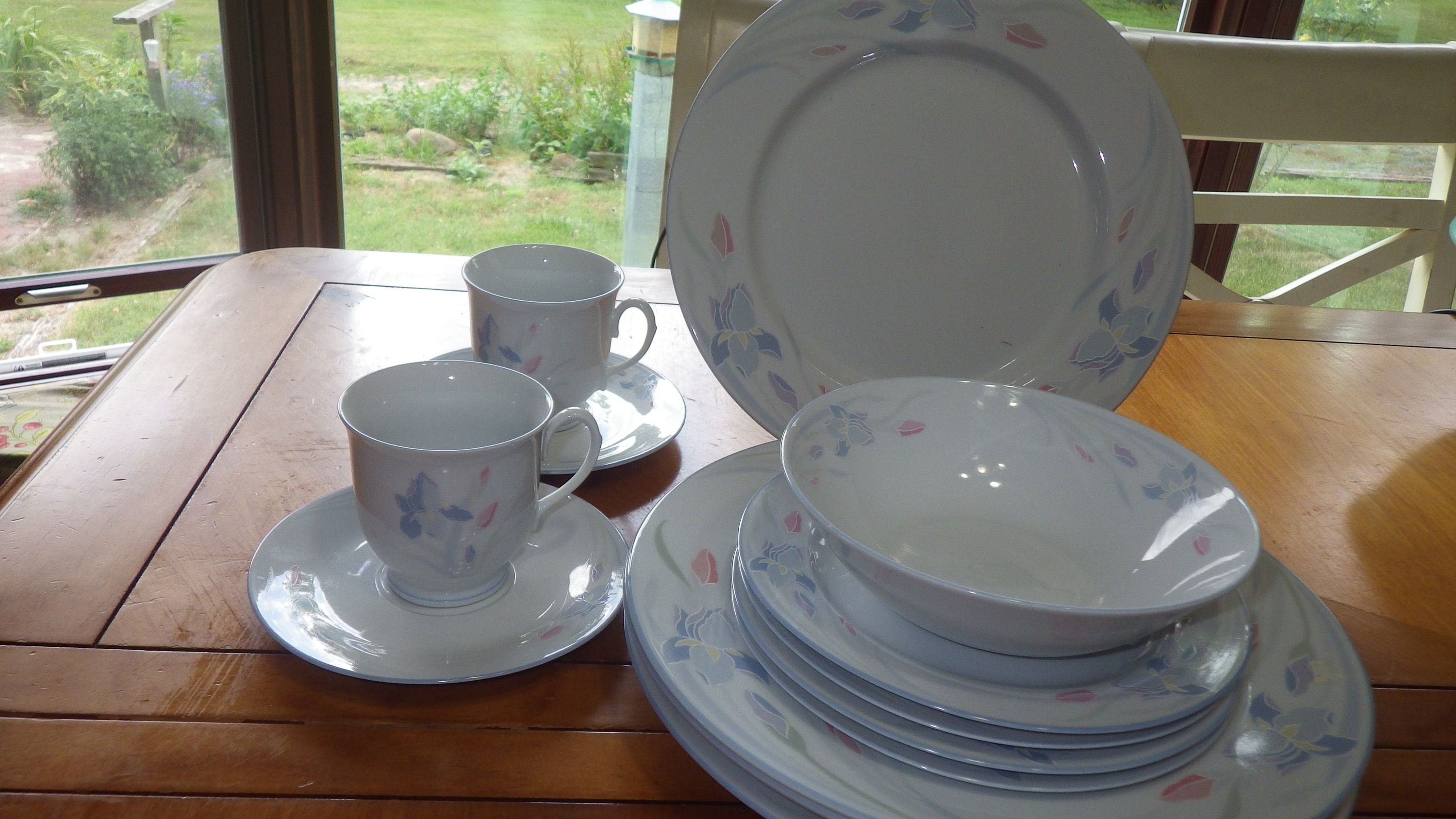 Vintage China Dinnerware Set Iris EXCEL Dinner Plates Salad Plates Cups ...