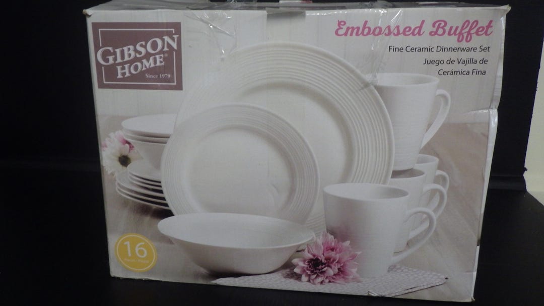 Gibson Everyday Dinnerware Embossed Buffet Dinner Set New Old Stock 16 ...