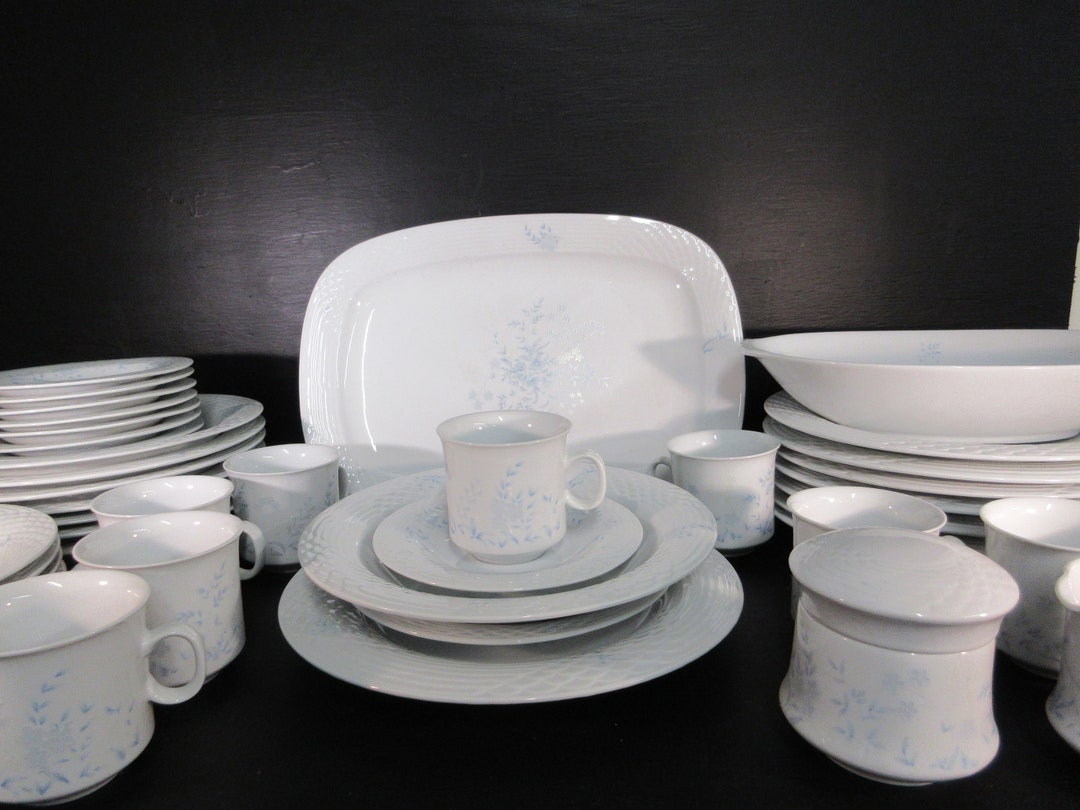 Blue White China Dinnerware Set Sara by China Pearl S/8 Floral Embossed ...