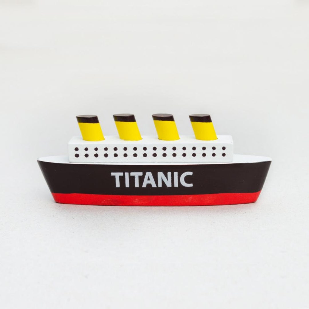 Wee Titanic, Mini Wooden Titanic Model, Titantic Decoration, Titanic ...