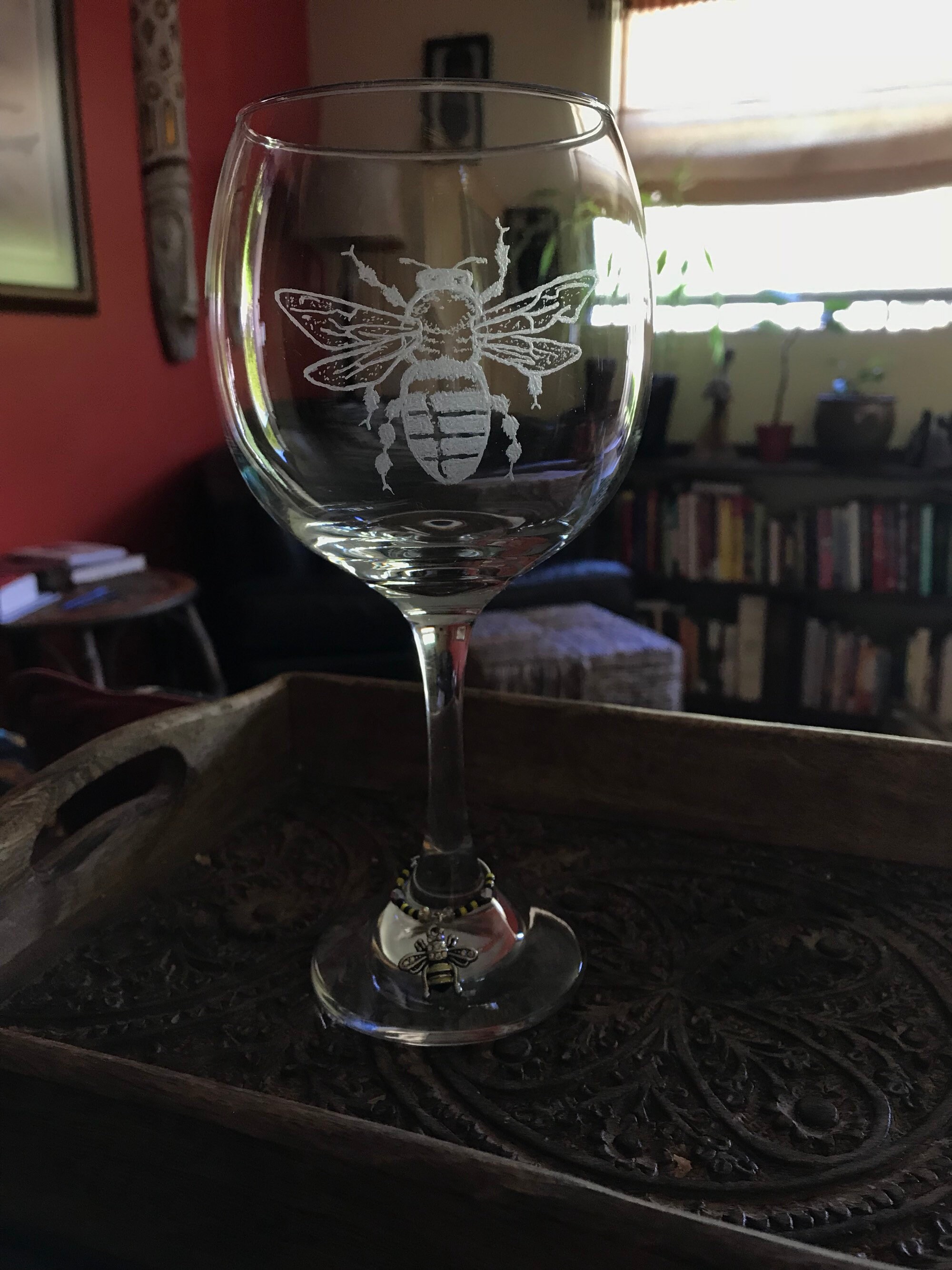 Engraved Bumblebee Wine Glass,engraved Bee Wine Glass,bumblebee Lover ...