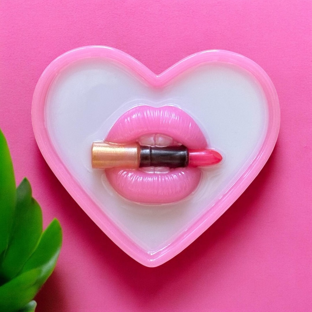 GIANT LIPS Biting Lipstick 3D Resin Wall Art / Heart Lips/ Wall Art ...