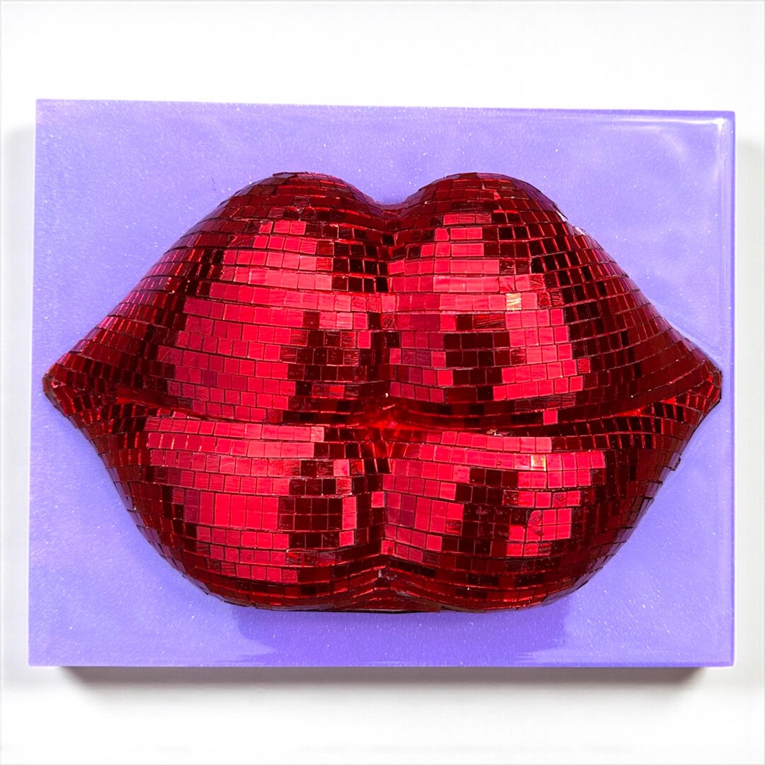 LIPS Disco Ball 3d Resin Wall Art / Giant Wall Lips/ Lip Sculpture ...