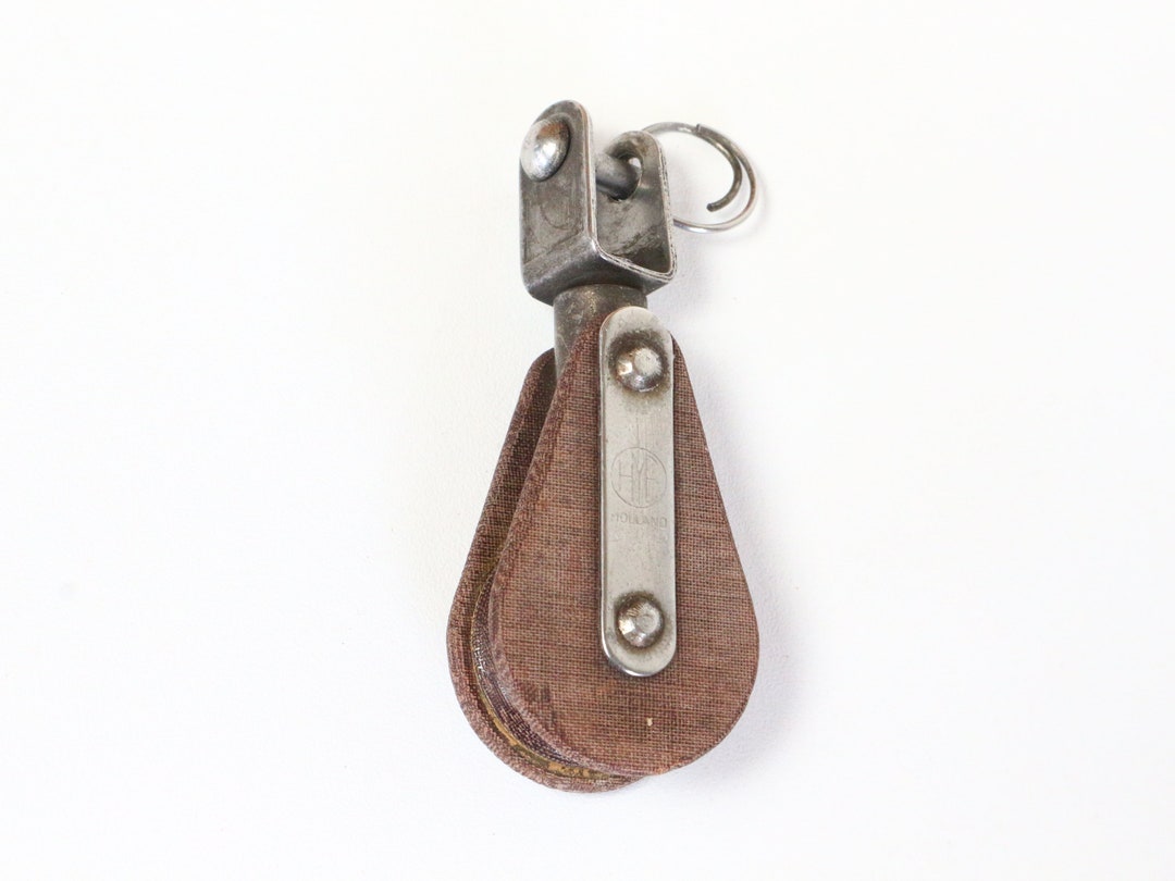 1 (one) Vintage Double Pulley. Vintage Pully With One Wheel. Vintage ...