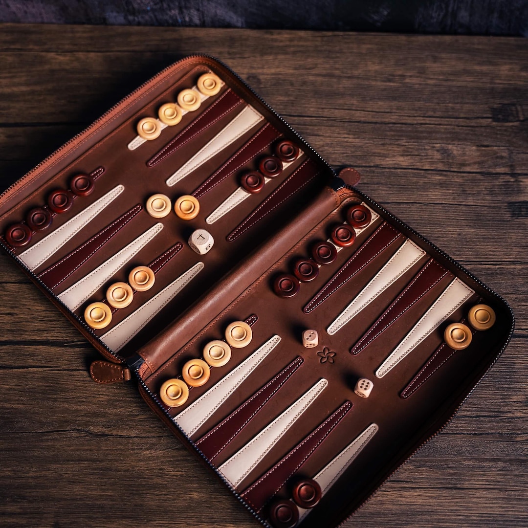 Luxury Leather Backgammon Set - Complete With Carry Case & 32 Checkers ...