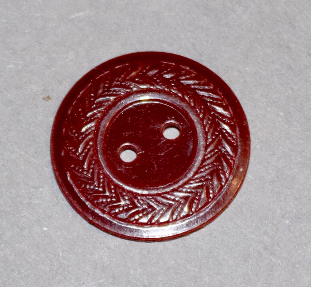 28 Antique Celluloid Buttons - Etsy