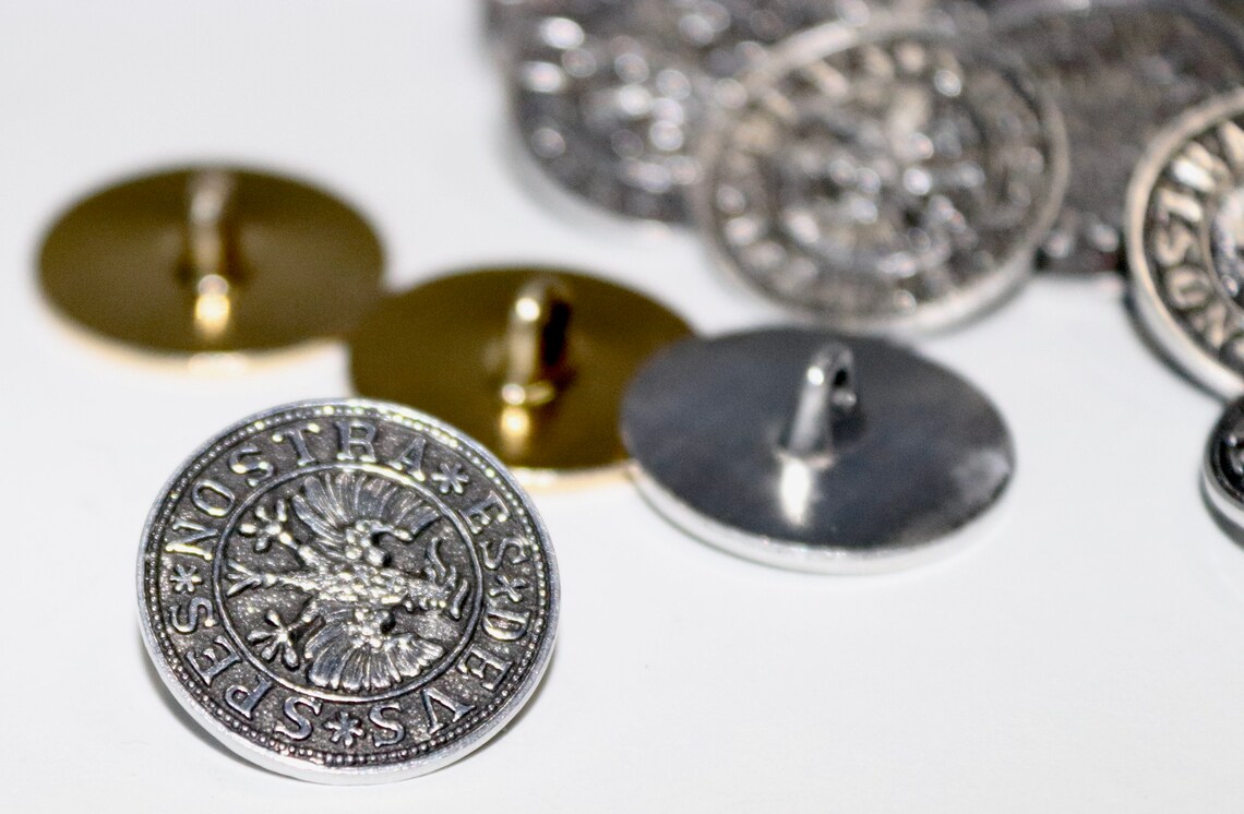 17 Vintage Coin Buttons Made of Metal - Etsy
