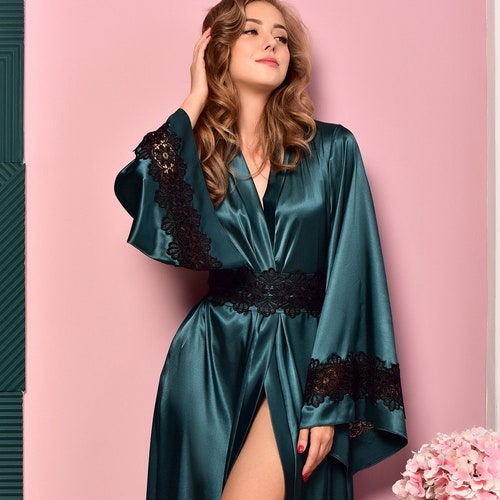 Short Satin Bridal Robe Wedding Kimono Robe for Bride Dressing - Etsy