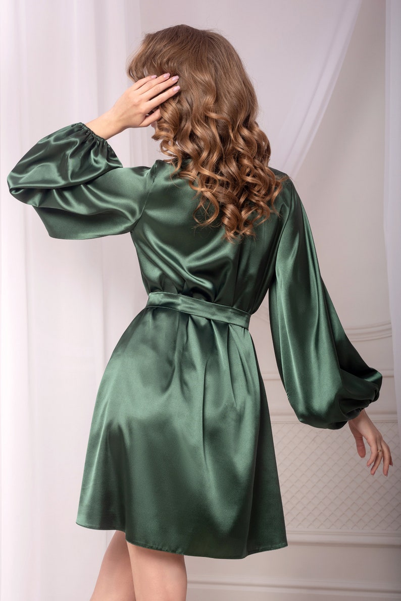 Green Satin Bridesmaid Robe Short Kimono Robe for Maid of Honor Hen ...