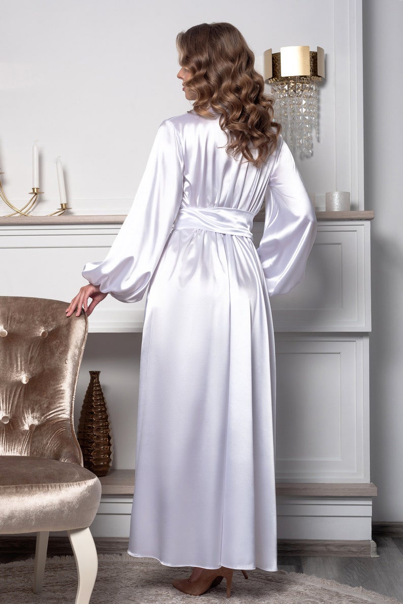 White Long Bridal Robe for Wedding Day Satin Maxi Puff Sleeved Kimono ...