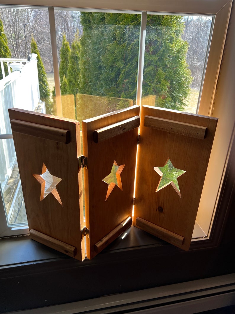 Trifold Rustic Farmhouse Shutter - Etsy