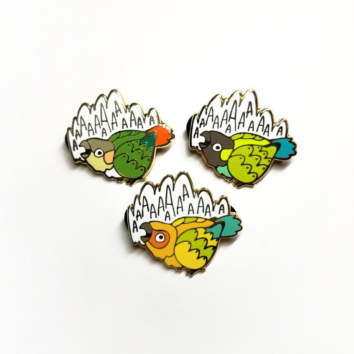 Screaming Conure Enamel Pin green Cheek / Sun / Nanday | Etsy
