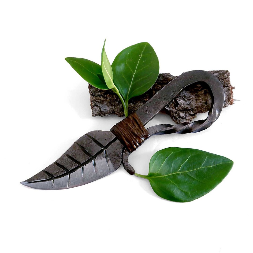 The spriggan Leaf-blade Blacksmith's Knife - Etsy