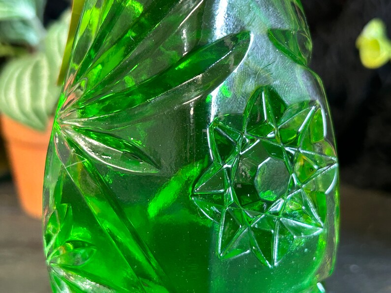 Dragon Oil Potion Master of Potions in RARE Vintage Cut Glass - Etsy