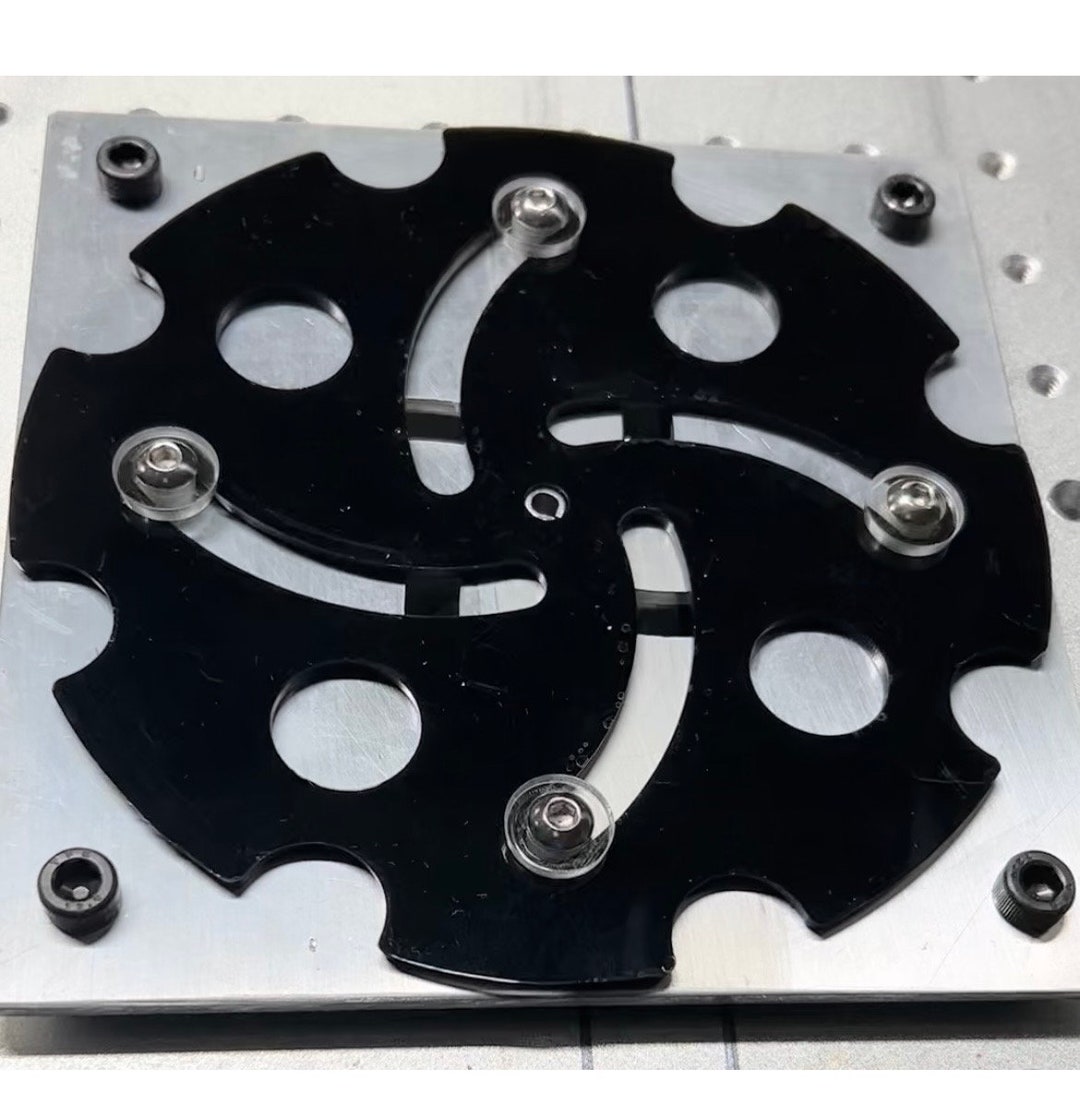 Acrylic/aluminum Engraving ,all Aluminum Self Centering Chuck or Vise ...