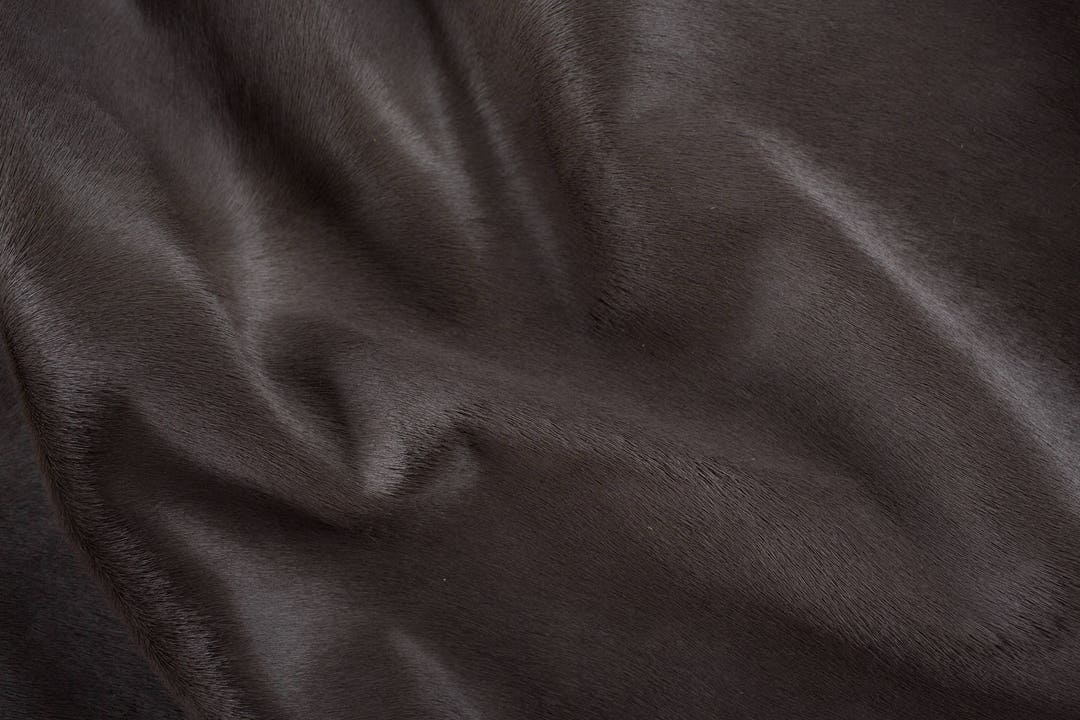 GRIS OSCURO ITALIANO Cavallino Cuero Pony piel piel, pieles pieles ...