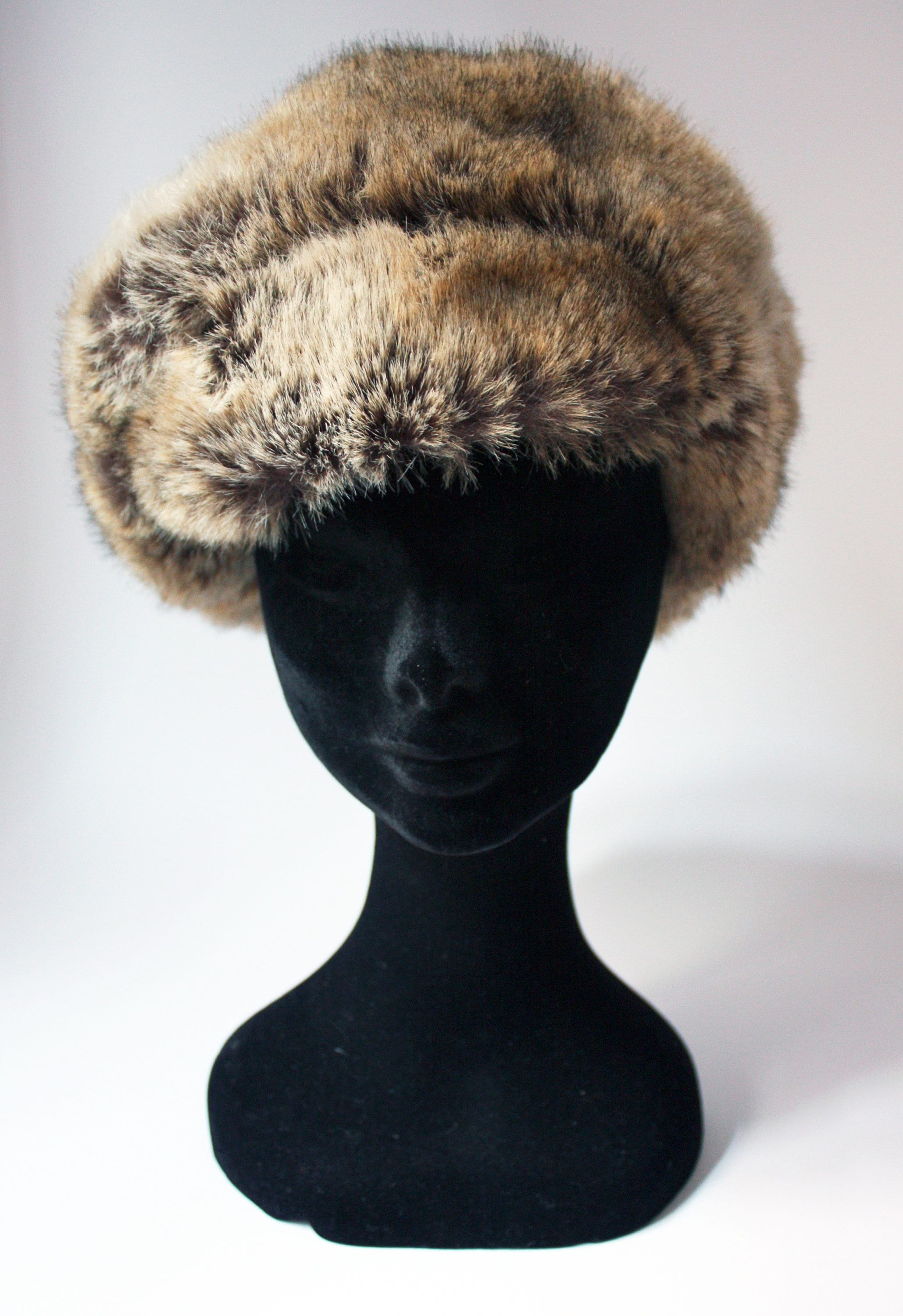 Busby Hat for sale | Only 4 left at -75%