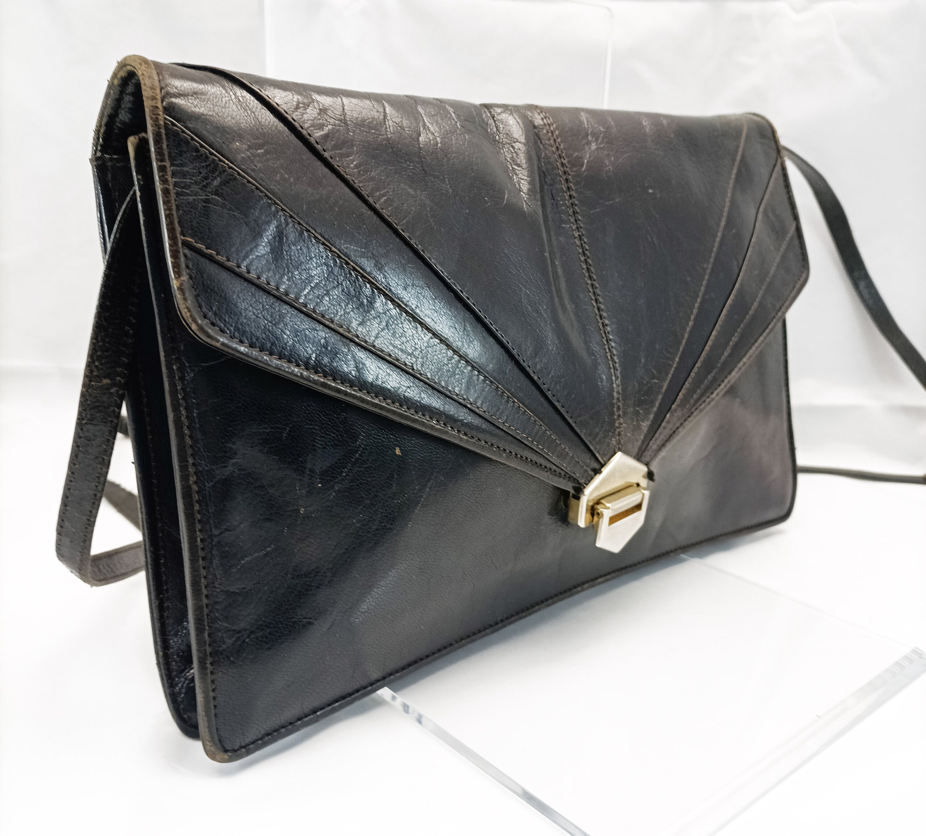 Vintage Clutch Bag With Deco Style Design, Original From the 70s - Etsy