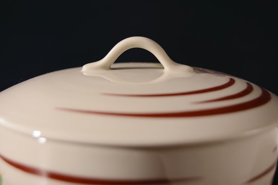 Round Japanese Ceramic Trinket Box with Flowers - Gem