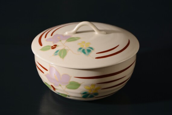 Round Japanese Ceramic Trinket Box with Flowers - Gem