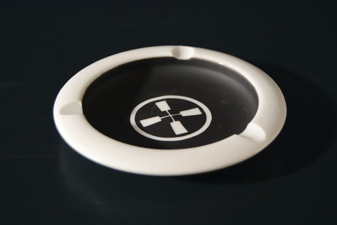 Mid Century Ashtray With Japanese Crest - Etsy