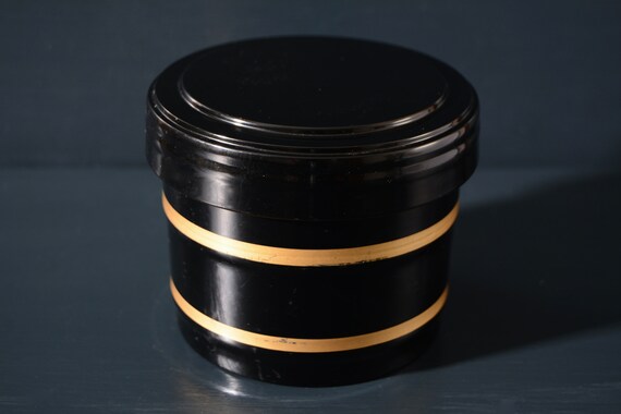 Small Lacquer Style Round Box - Etsy