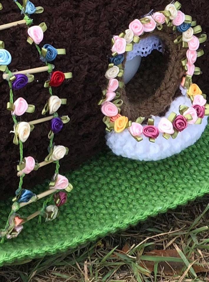 Crochet Tree Trunk Fairy House of Mr & Mrs Trickle Crochet - Etsy Canada