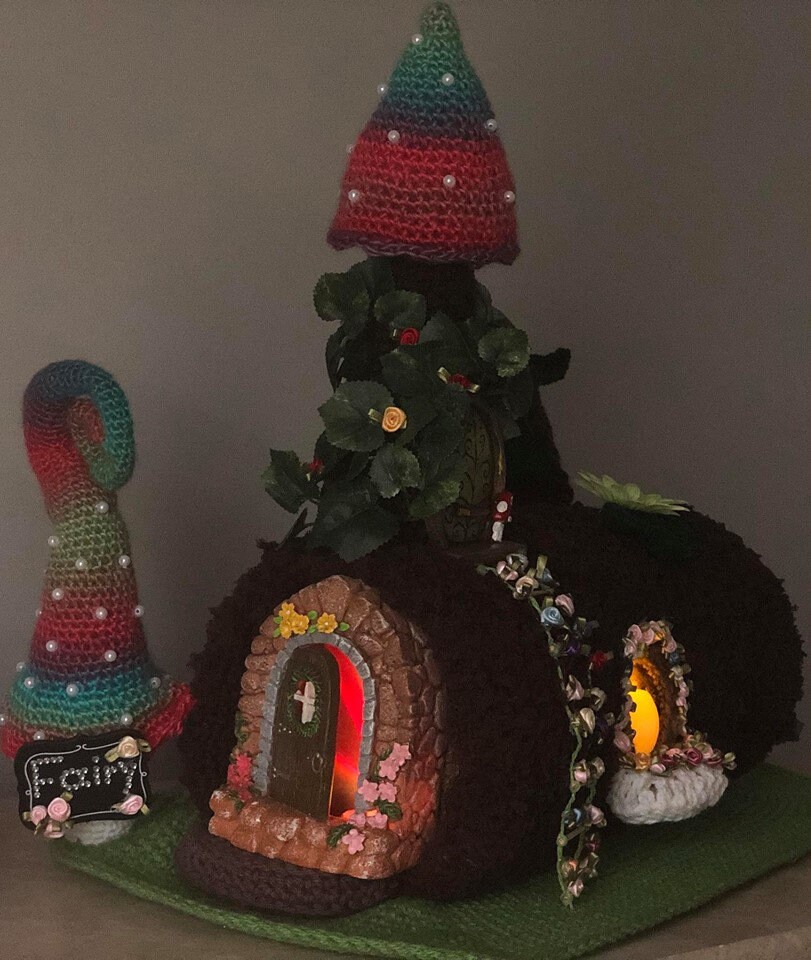 Crochet Tree Trunk Fairy House of Mr & Mrs Trickle Crochet | Etsy Canada