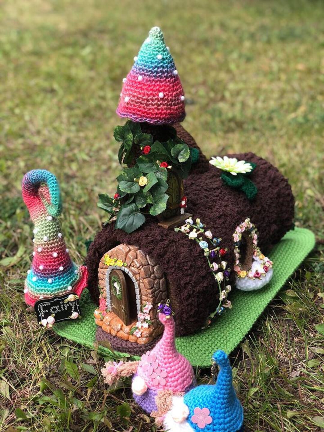 Crochet Tree Trunk Fairy House of Mr & Mrs Trickle, Crochet Pattern ...
