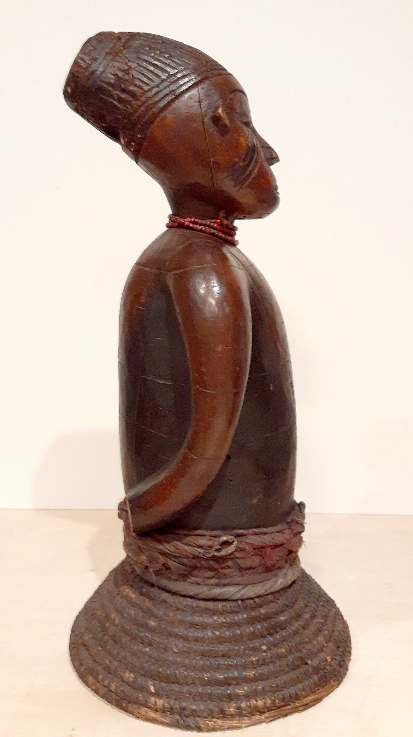 Manbetu Crest Mask - Etsy