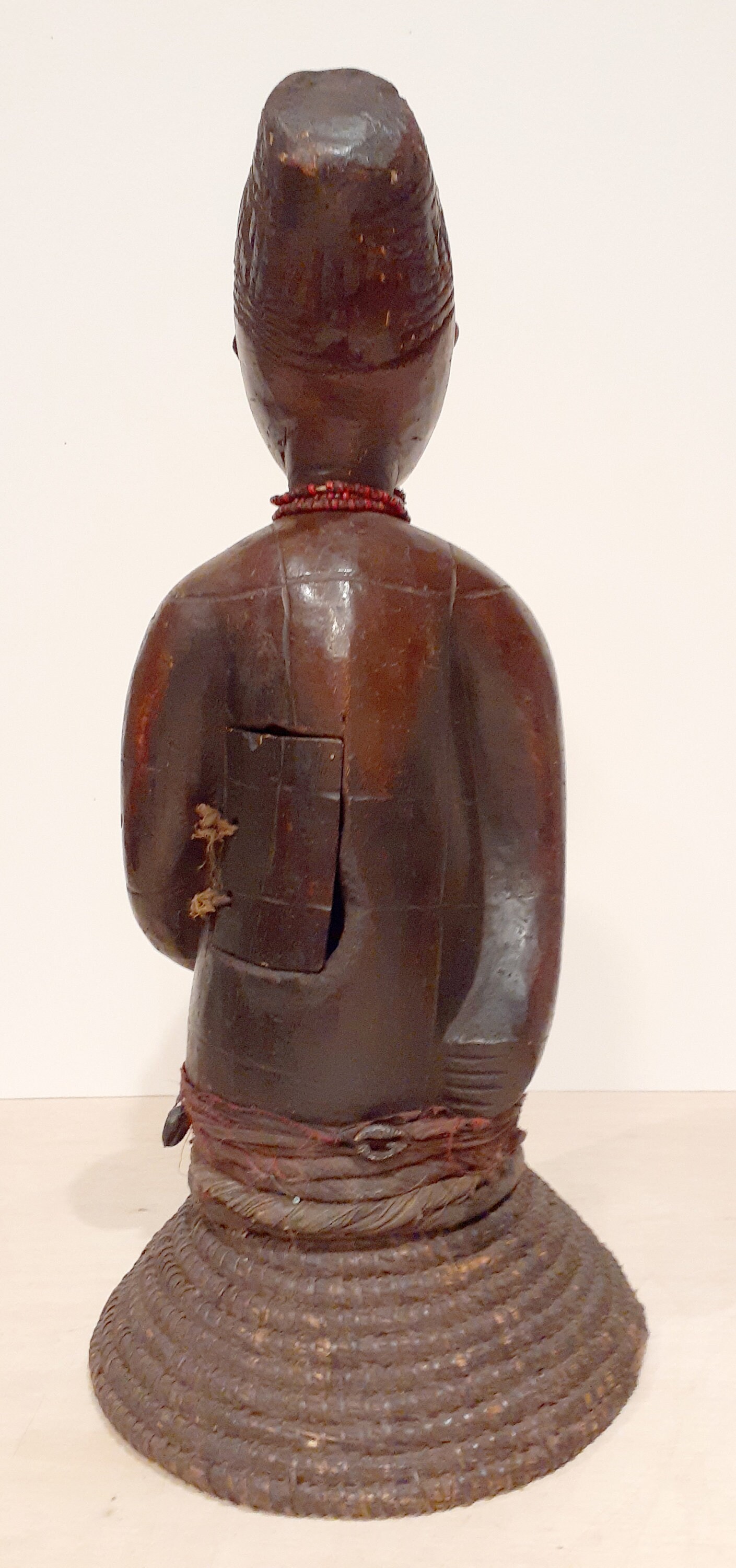 Manbetu Crest Mask - Etsy