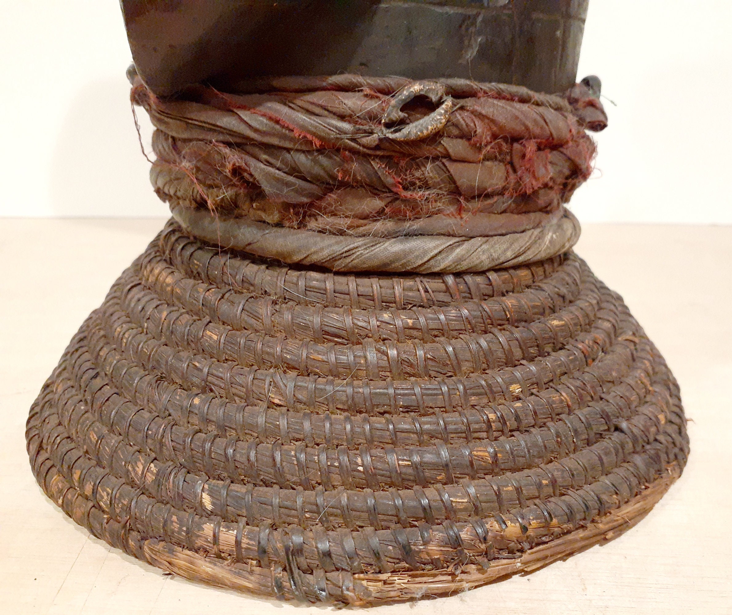 Manbetu Crest Mask - Etsy