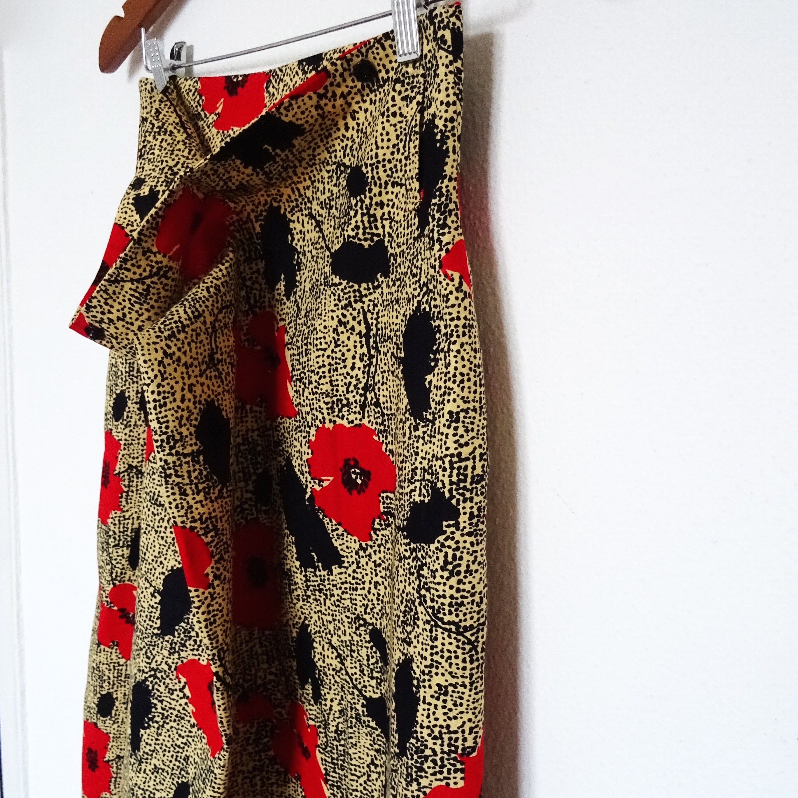 RED POPPIES SKIRT: Midi Skirt Small Versatile Great Fit - Etsy