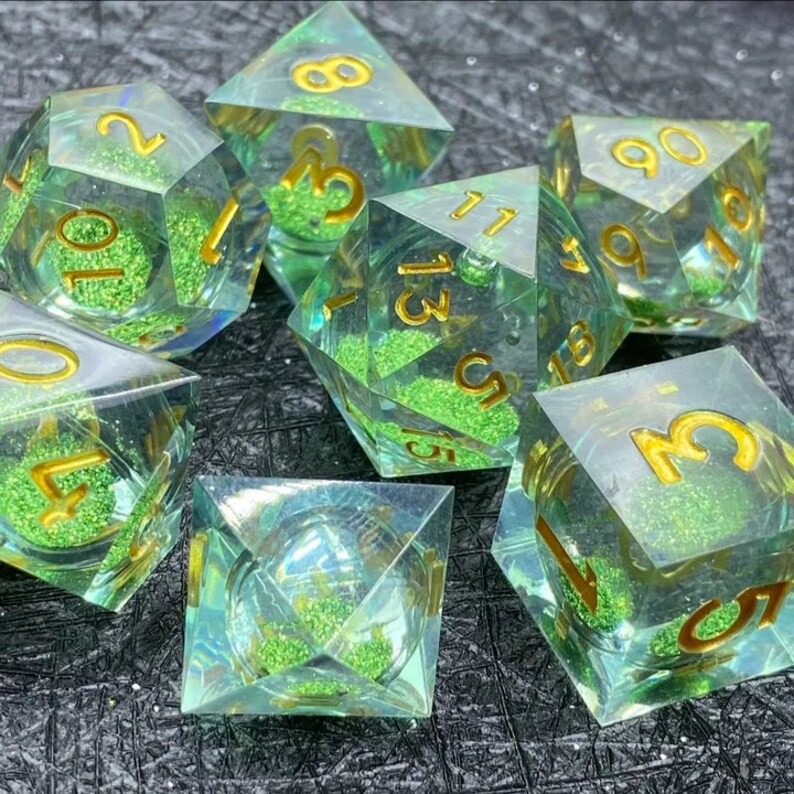 Liquid Core Dnd Dice Dragon Scale and Gold Flakes - Etsy