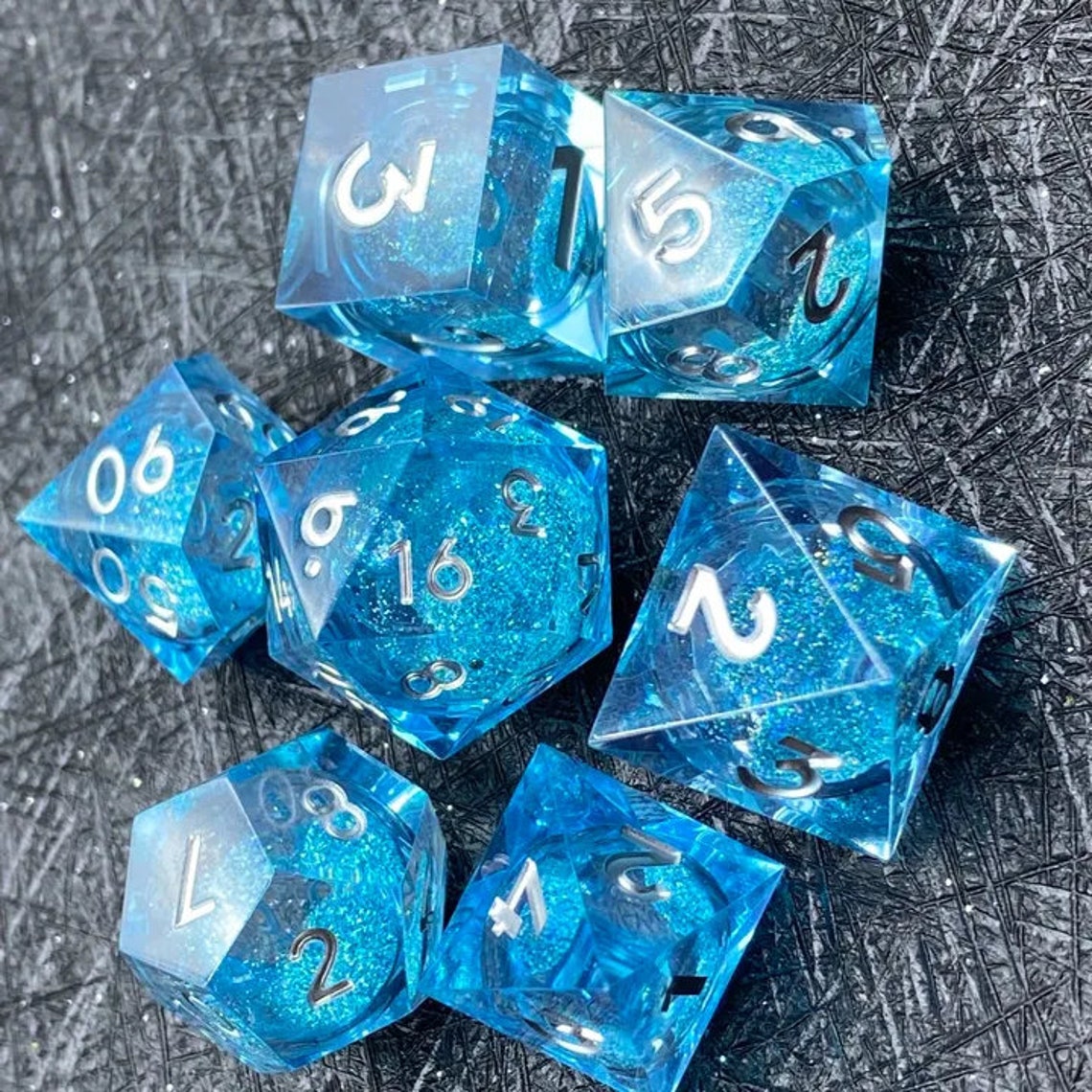 Liquid Core Dnd Dice Dragon Scale and Gold Flakes - Etsy