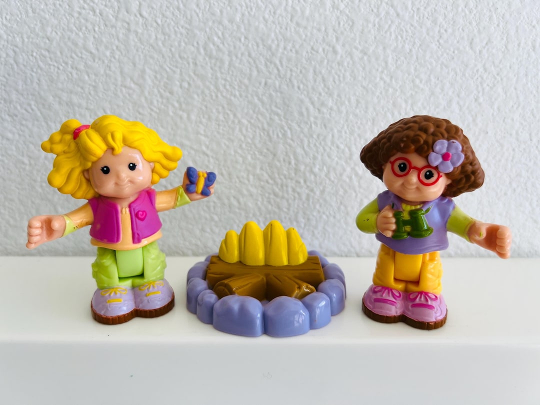 Fisher-price Little People Camping Sarah Lynn & Maggie Bendable Figures ...
