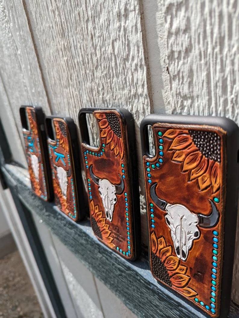 Custom Bullskull Phone Case - Etsy