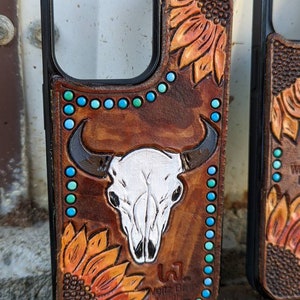 Custom Bullskull Phone Case - Etsy