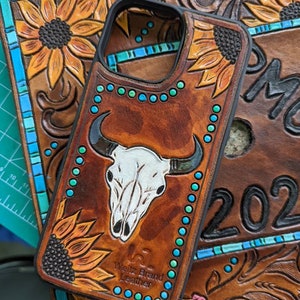 Custom Bullskull Phone Case - Etsy