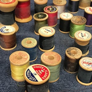 Lot of 35 Wood Spools With Thread. Thread Lot. Wooden Spools. - Etsy